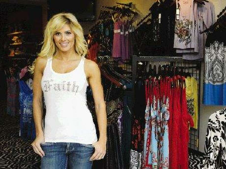 Woodlands’ Torrie Wilson welcomes the reality show jungle - Houston ...