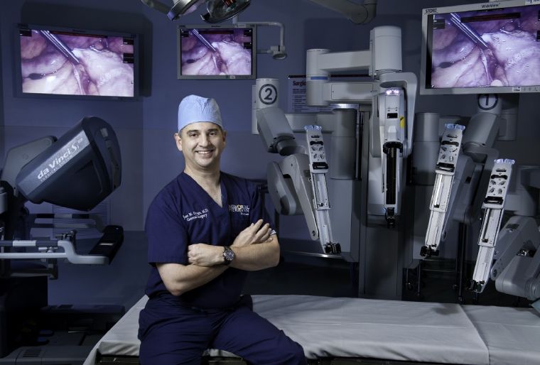 First single-incision gallbladder surgery completed