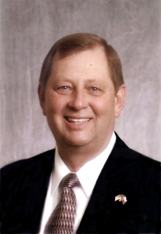 Otto receives award for defending free enterprise