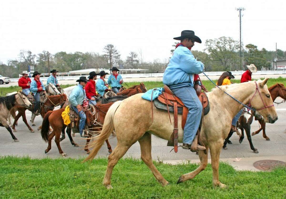Riders pass through NW Harris County on Sam Houston Trail Ride