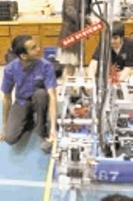 Lamar ‘DiscoBots’ advance in robotics competition