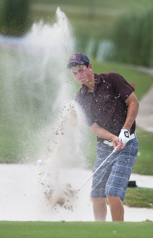 Motivated CR golf teams sending boys, girls to state