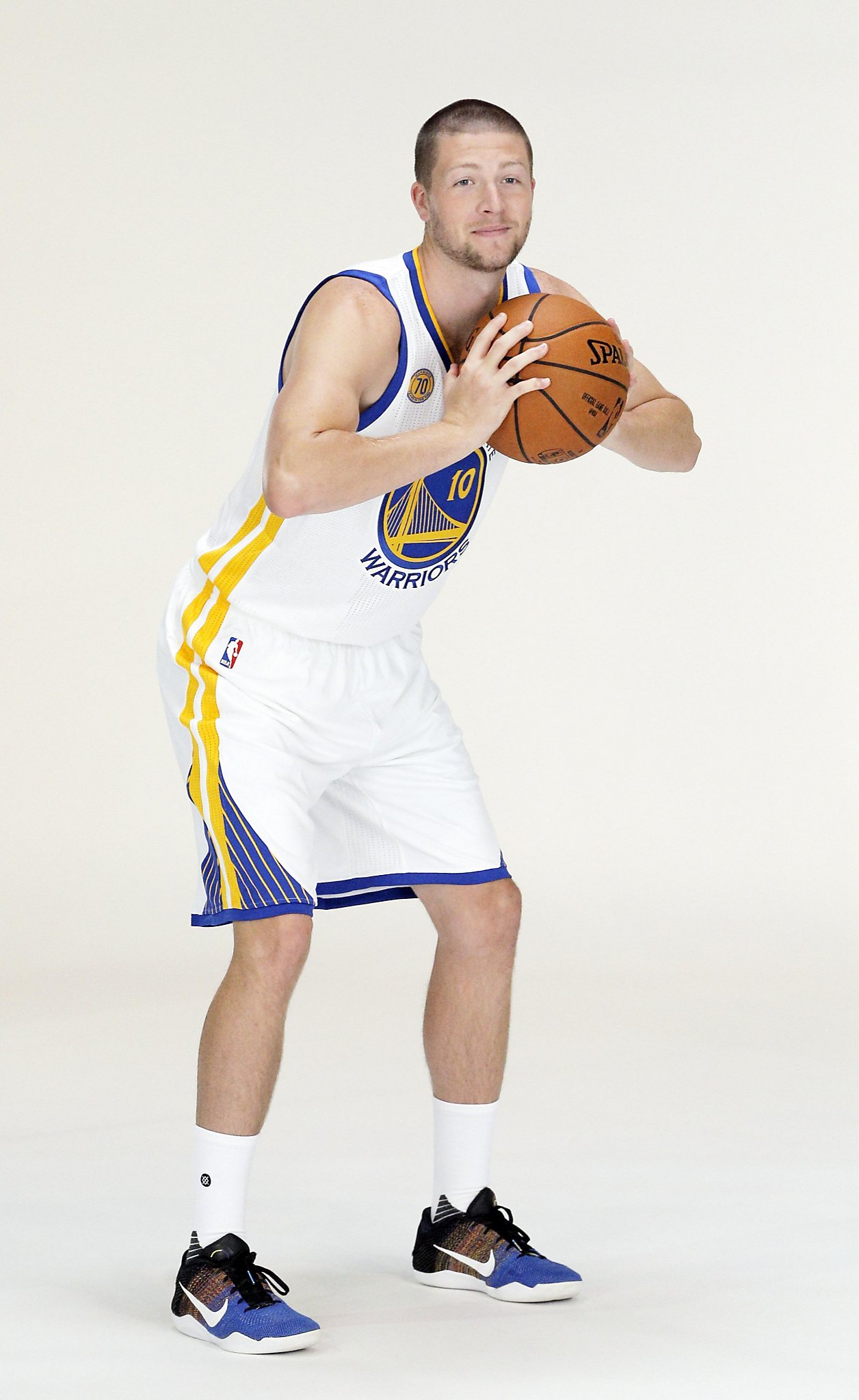 Warriors waive Elgin Cook, Scott Wood