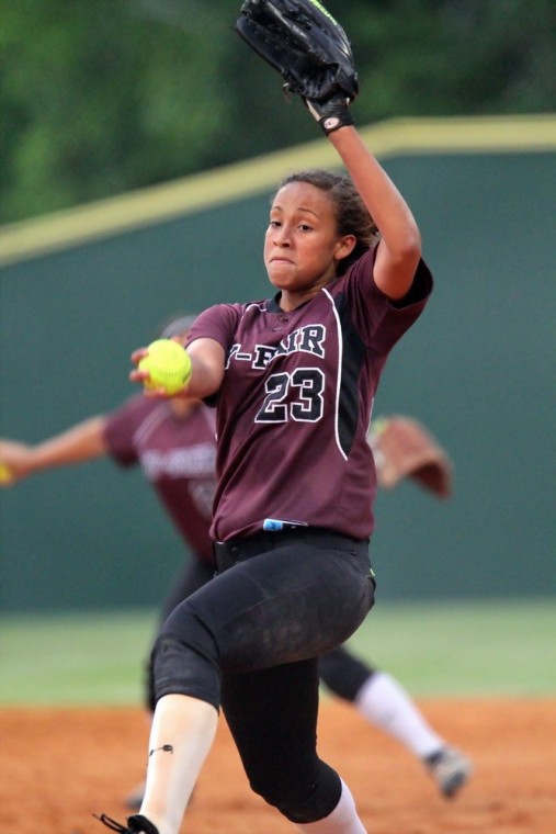 SOFTBALL PLAYOFFS: Cy-Fair upends Memorial, sweeps area round series