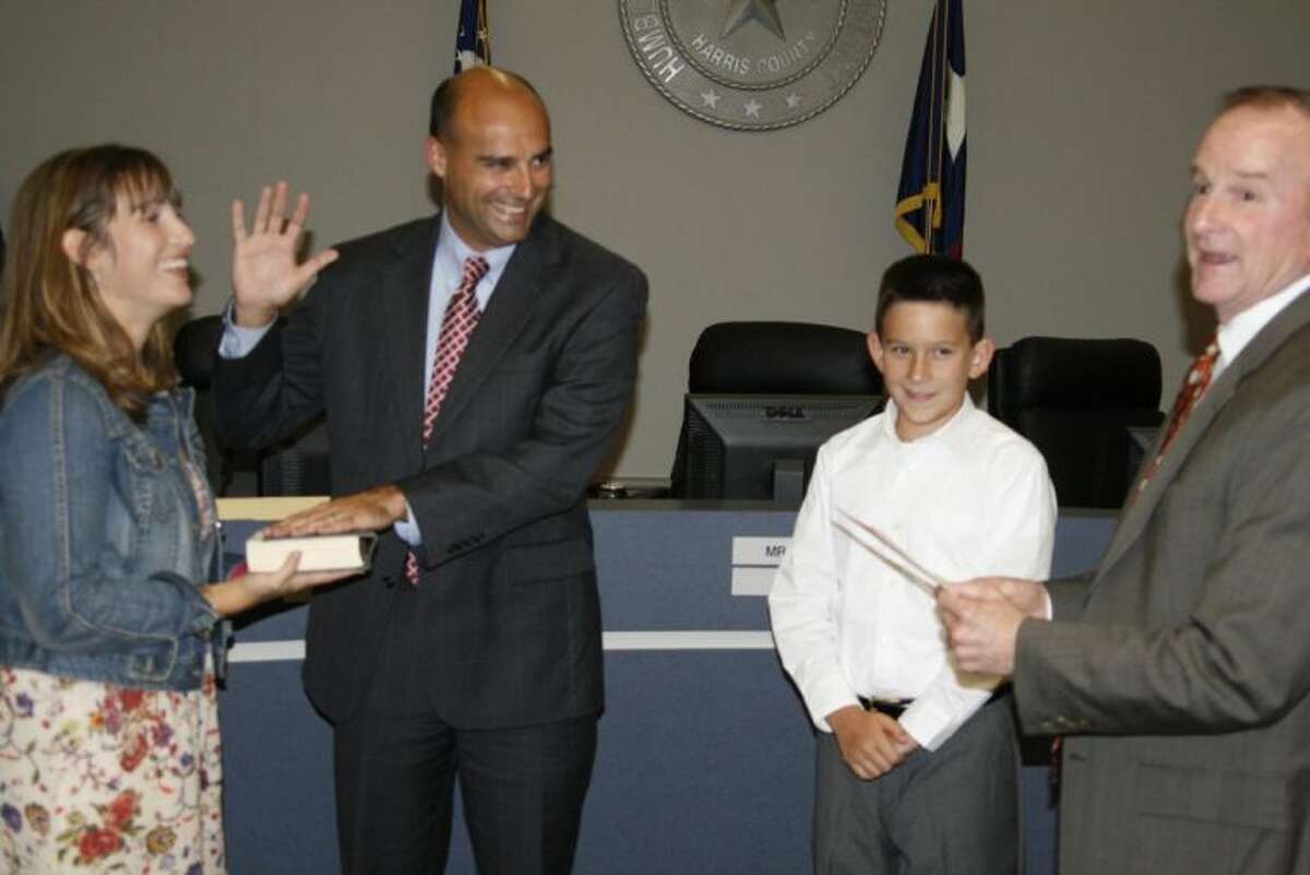 New, re-elected Humble ISD board members sworn into office