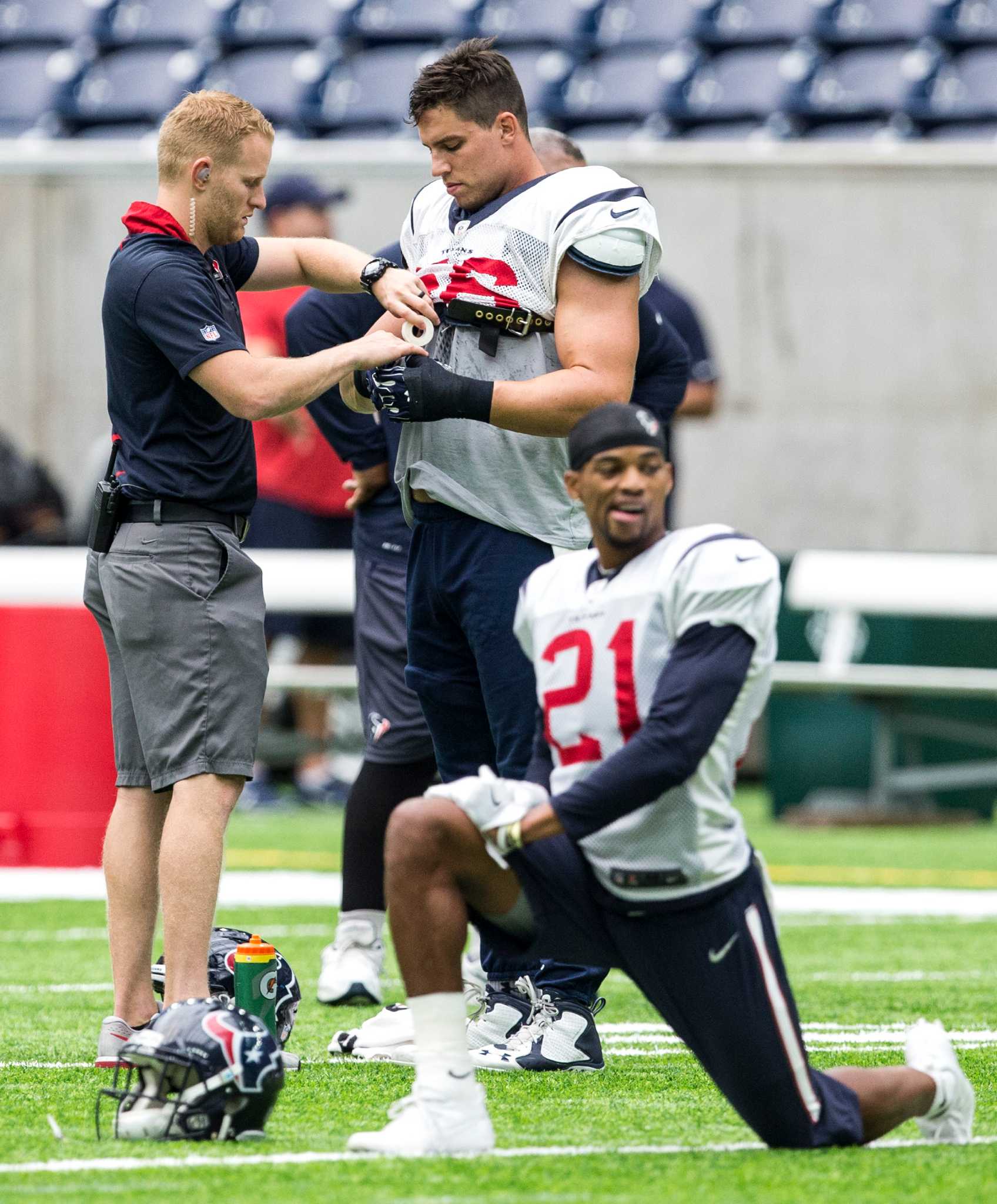 Texans' Brian Cushing noncommittal about Week 4 status