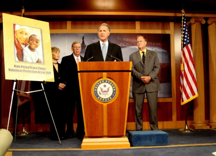 Congressman Poe, Senator Isakson introduce legislation to protect ...