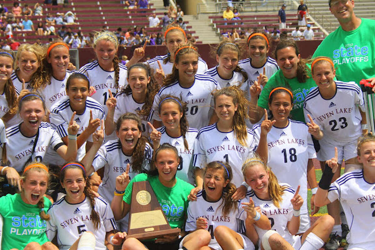 GIRLS SOCCER: Seven Lakes stuns Clear Lake in shootout, earns trip to ...