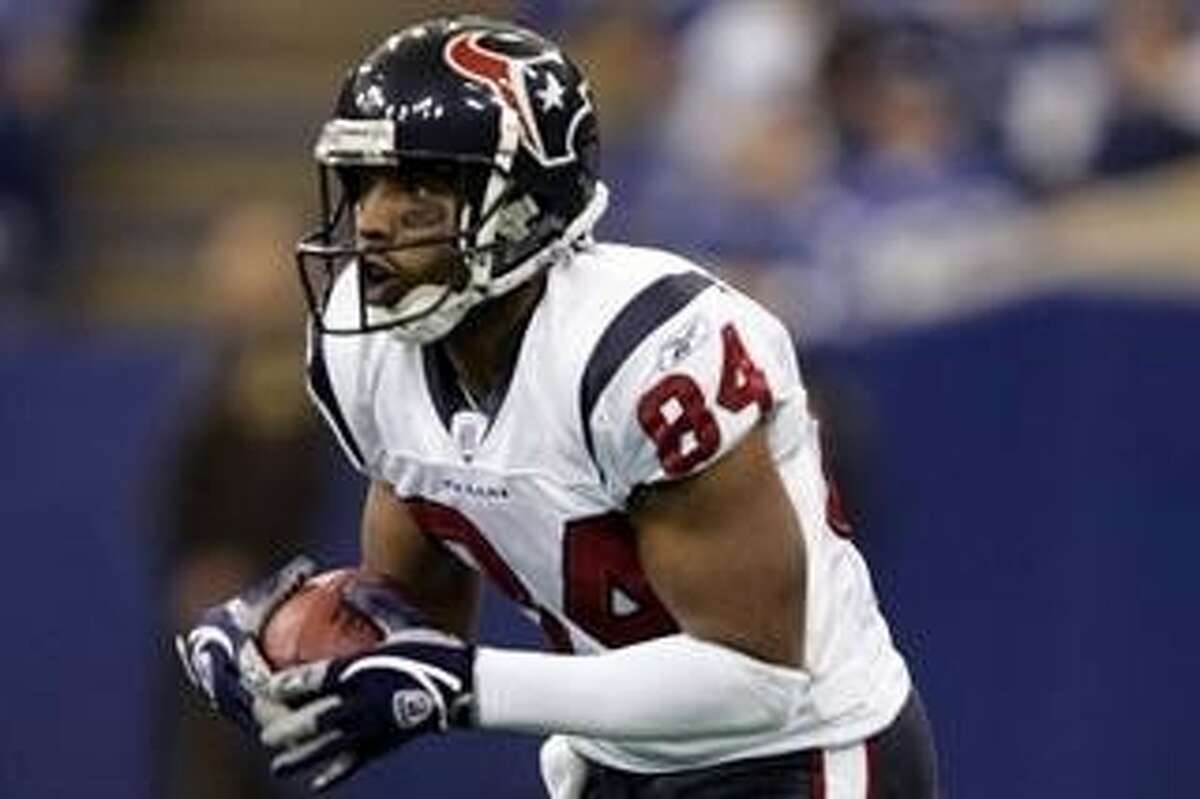 Texans add J.J. Moses as player engagement director, hire new security ...