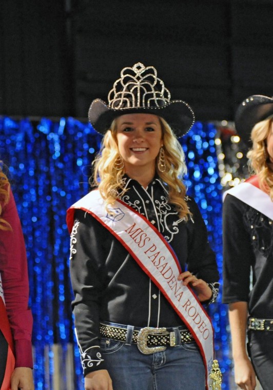 2011 Miss Pasadena Rodeo queen crowned at beauty pageant