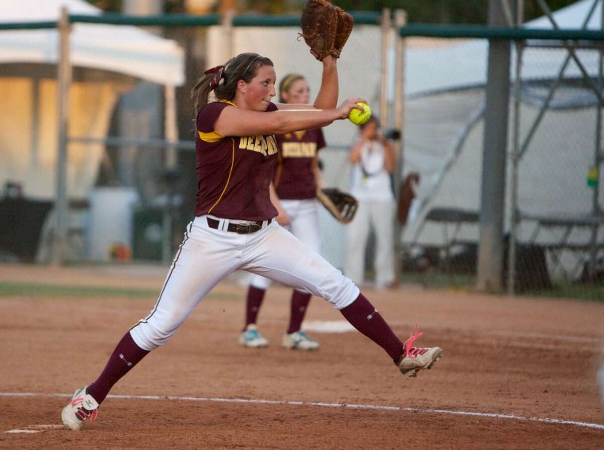 SOFTBALL: Deer Park sets state run record in semifinal romp