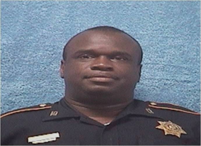 Harris County officer shot during bank robbery