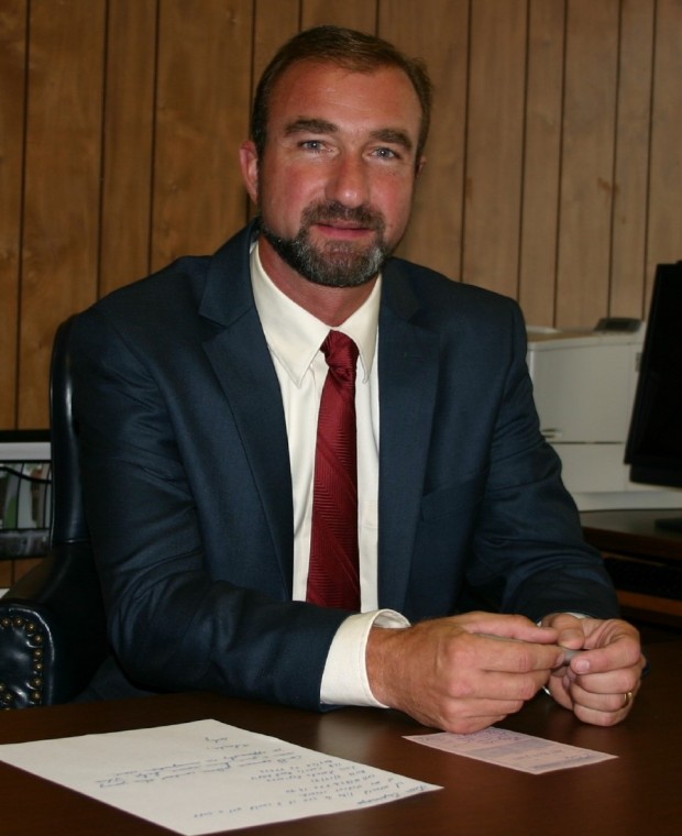 Devers’ Abshier lone finalist for Liberty ISD superintendent