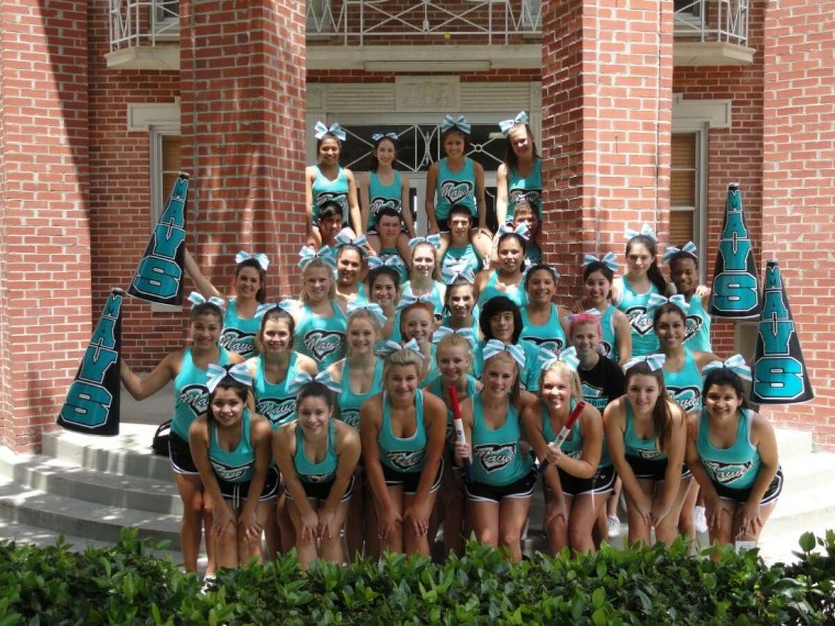 Pasadena Memorial Maverick Cheer Alliance headed to NCA Nationals