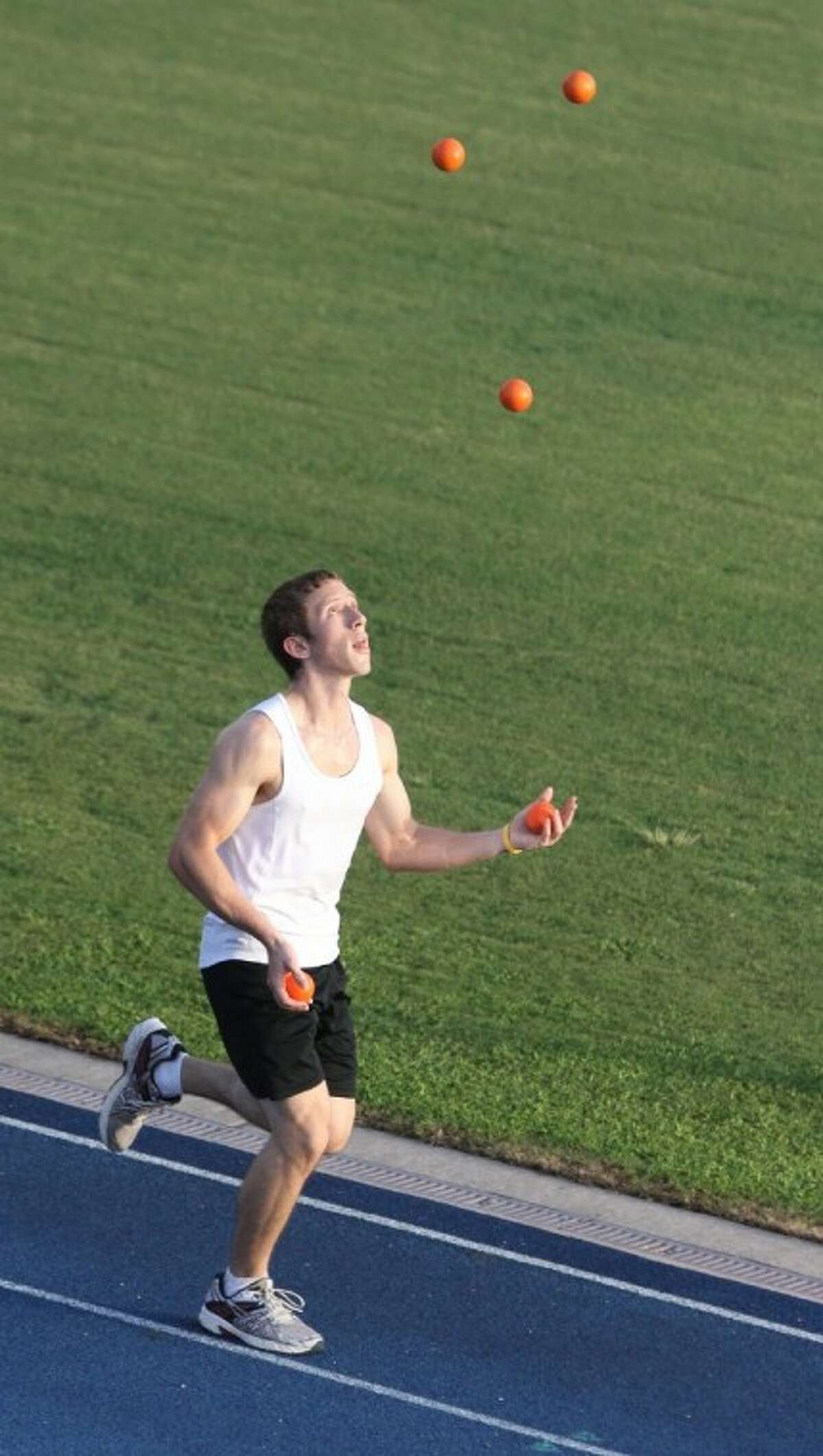 Guinness joggling record falls at Rice