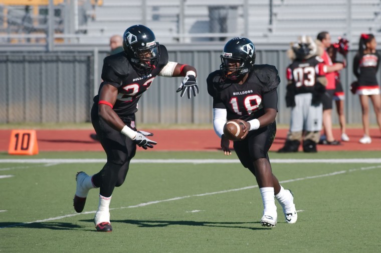 FOOTBALL: Returning starters have Austin ahead of schedule