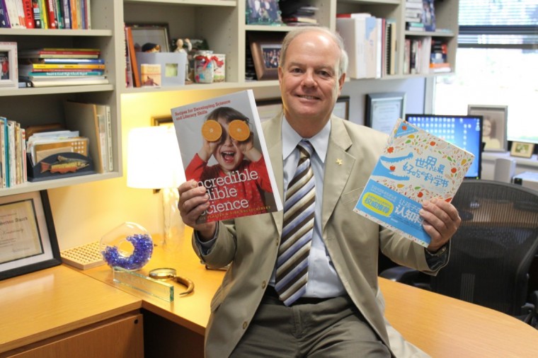 UST Professor's ‘Edible Science’ Now in Chinese