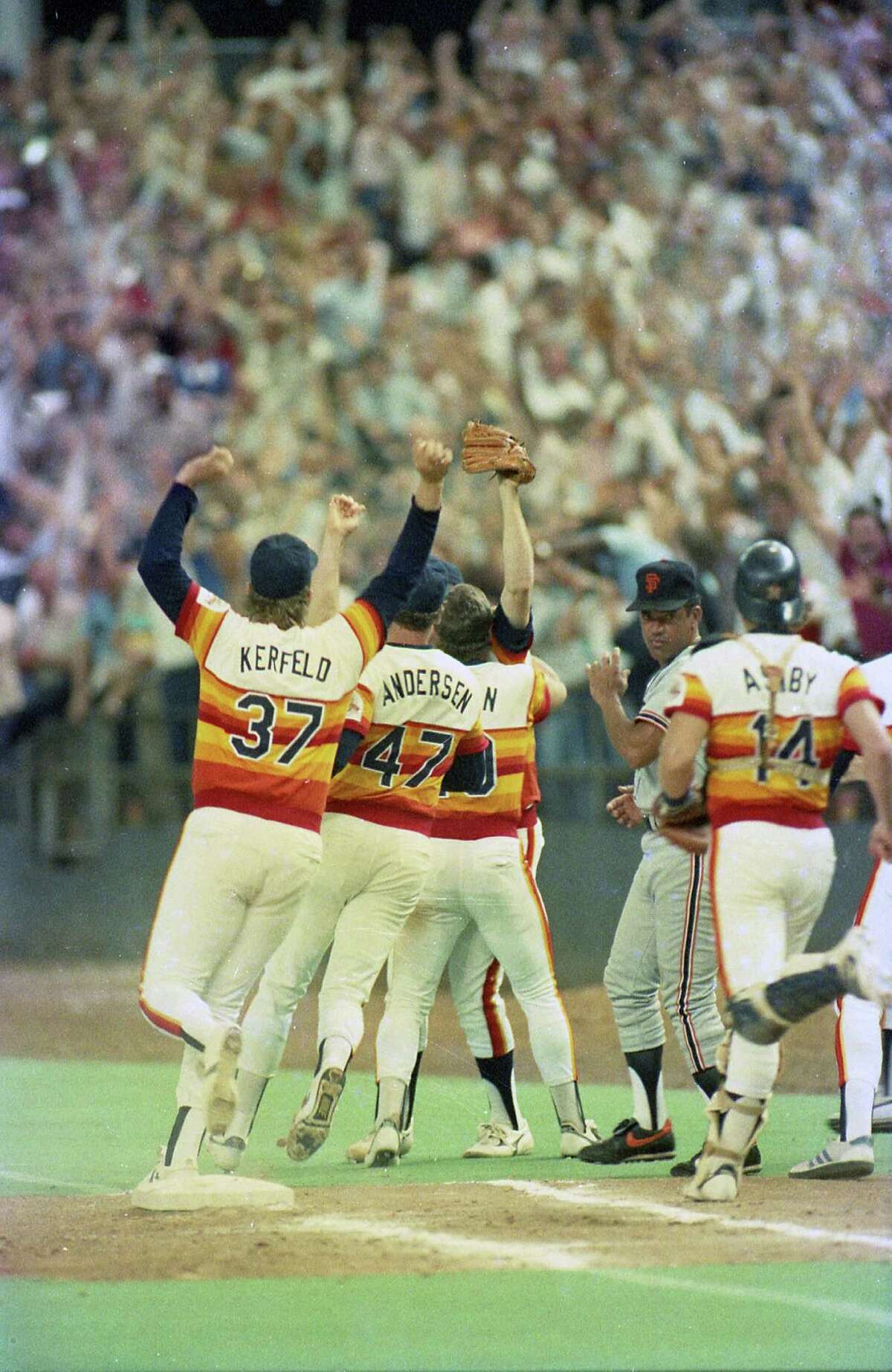 30 years ago: Astros win, Van Halen, Heights in the 1980s
