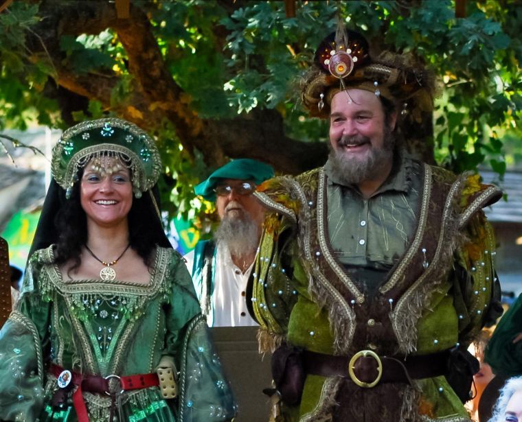 The Texas Renaissance Festival’s King and members of his court join ...