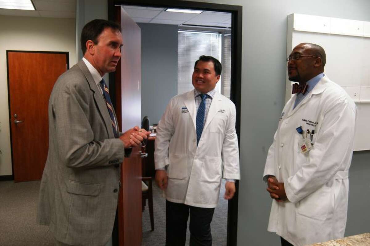 Congressman Pete Olson tours Sugar Land Methodist Hospital on Tuesday