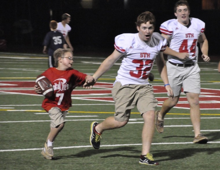 Challenger football teams have busy week with 2 games