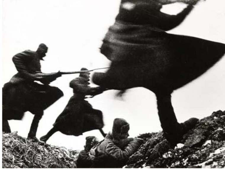 WAR/PHOTOGRAPHY: Images of Armed Conflict and Its Aftermath