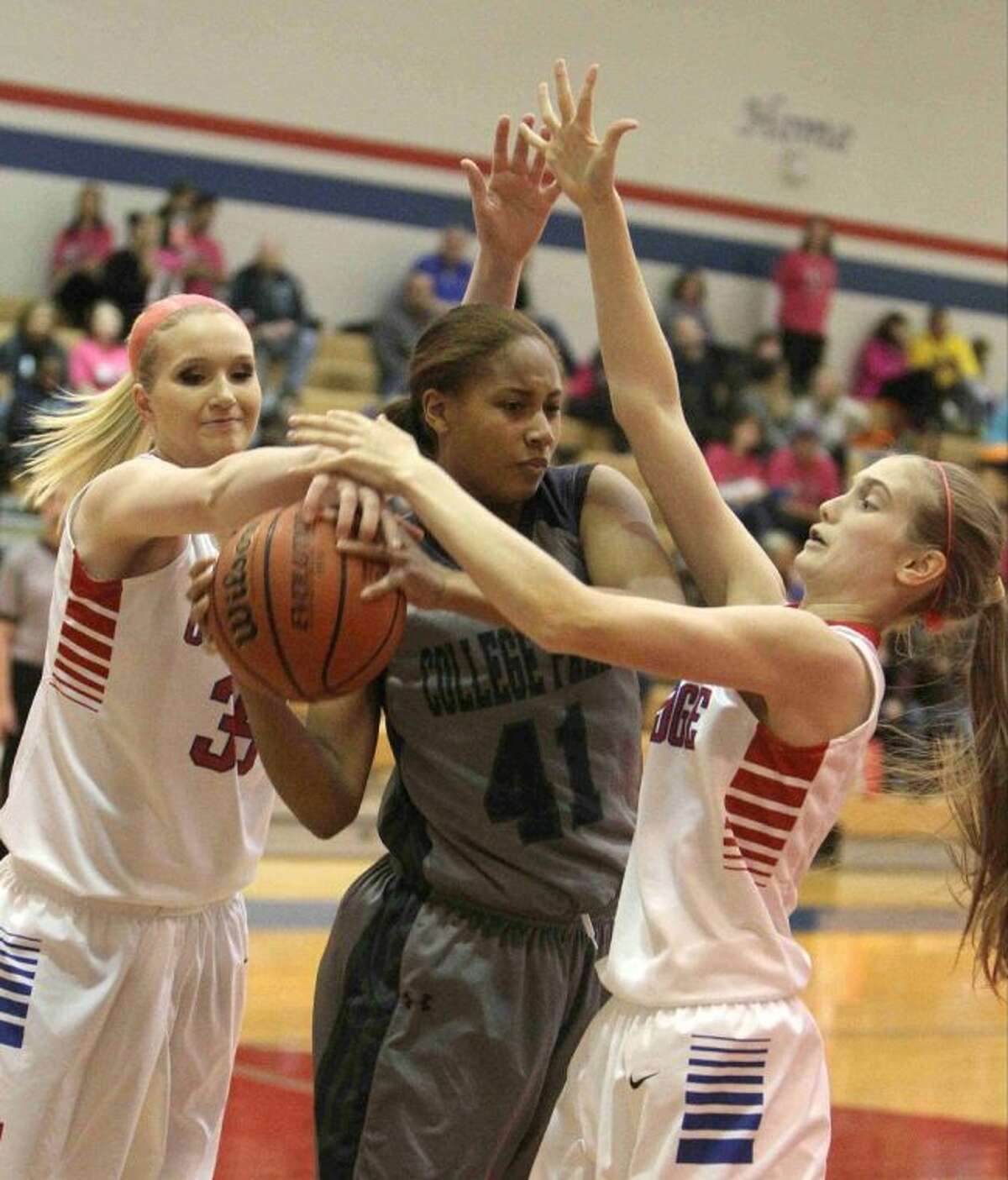 Oak Ridge girls defeat College Park