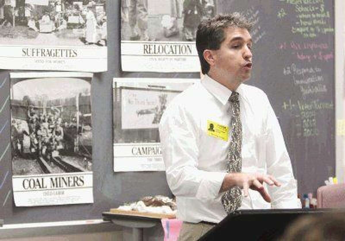 Metcalf, Gilbert speak at first WHS Young Republicans meeting