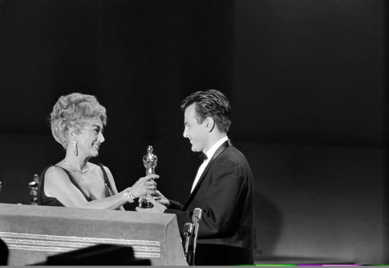 Oscar-winning actor Maximilian Schell dies at 83