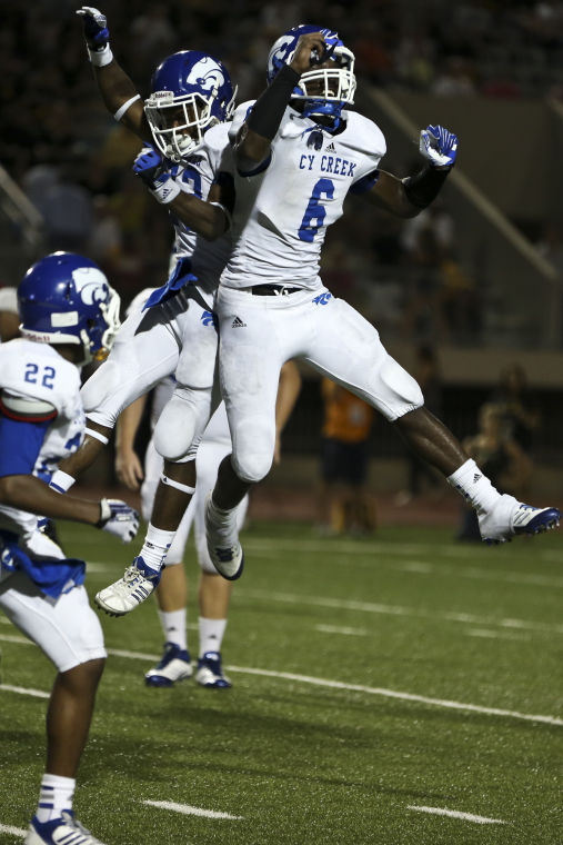 FOOTBALL: 4 CFISD teams tied for 1st as second half begins