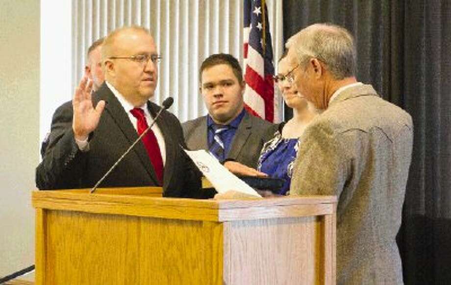 Mack takes up the gavel as new Precinct 1 Justice of the Peace - The ...