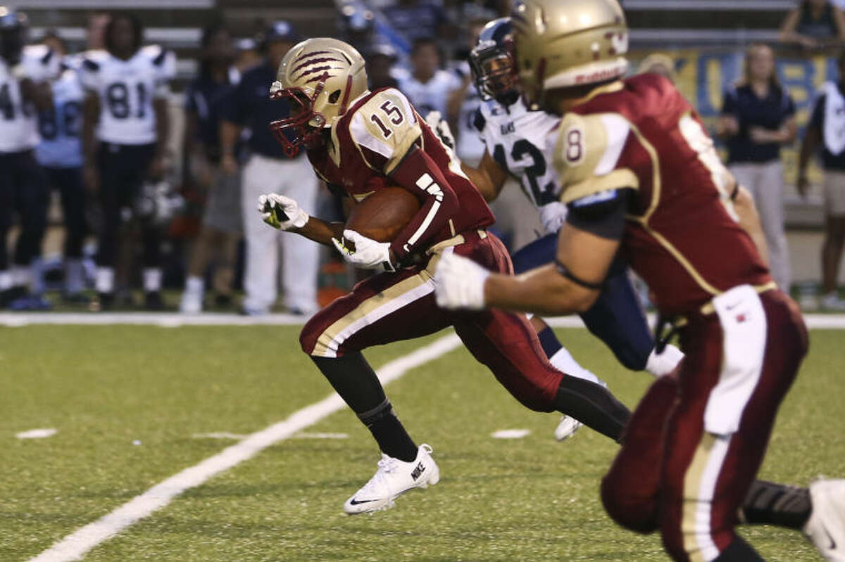 FOOTBALL: Cy Woods holds off Cy Ridge, 28-26