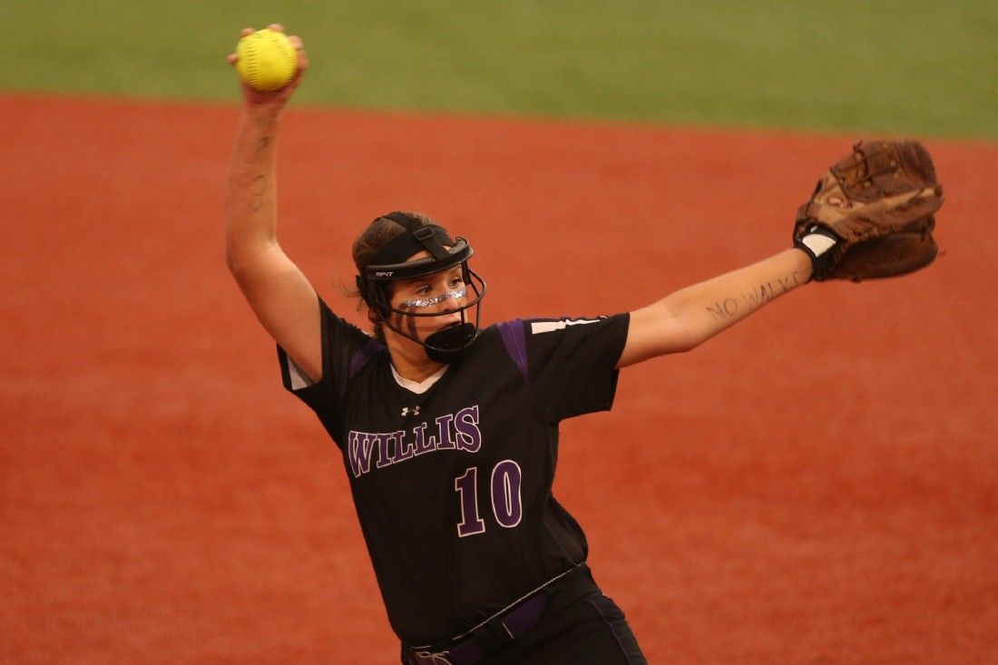 SOFTBALL: Willis survives Game 3 against Elgin, reaches regional semifinals