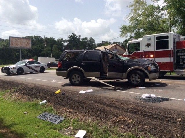 1 dead in Dobbin crash