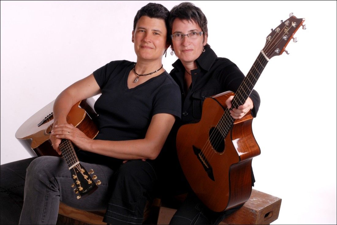Activist duo Emma’s Revolution performing at Millbend Coffeehouse