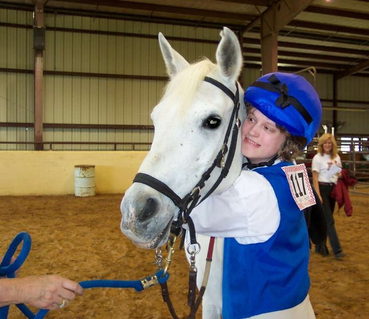 Therapeutic horse group receives $10,000 from PetSmart