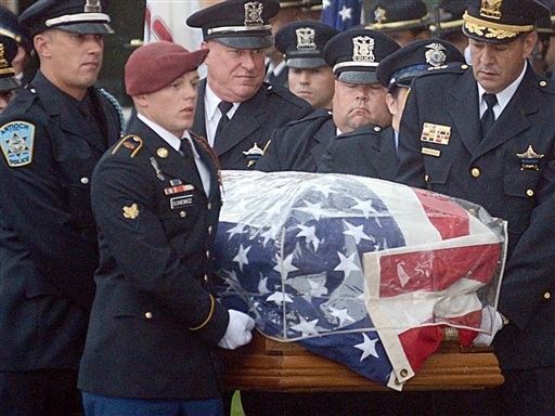 Nation briefs: Hundreds of officers attend funeral for Illinois lieutenant