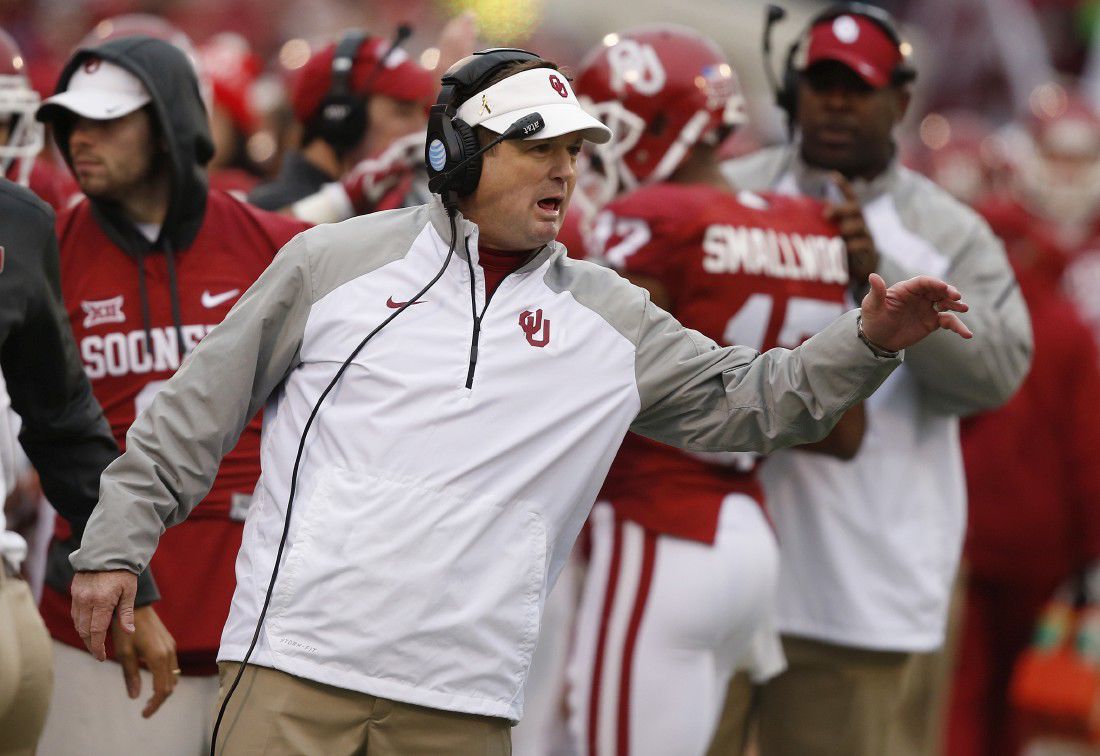 NCAA FOOTBALL: Oklahoma going for 10th title in Big 12 still with 10 teams