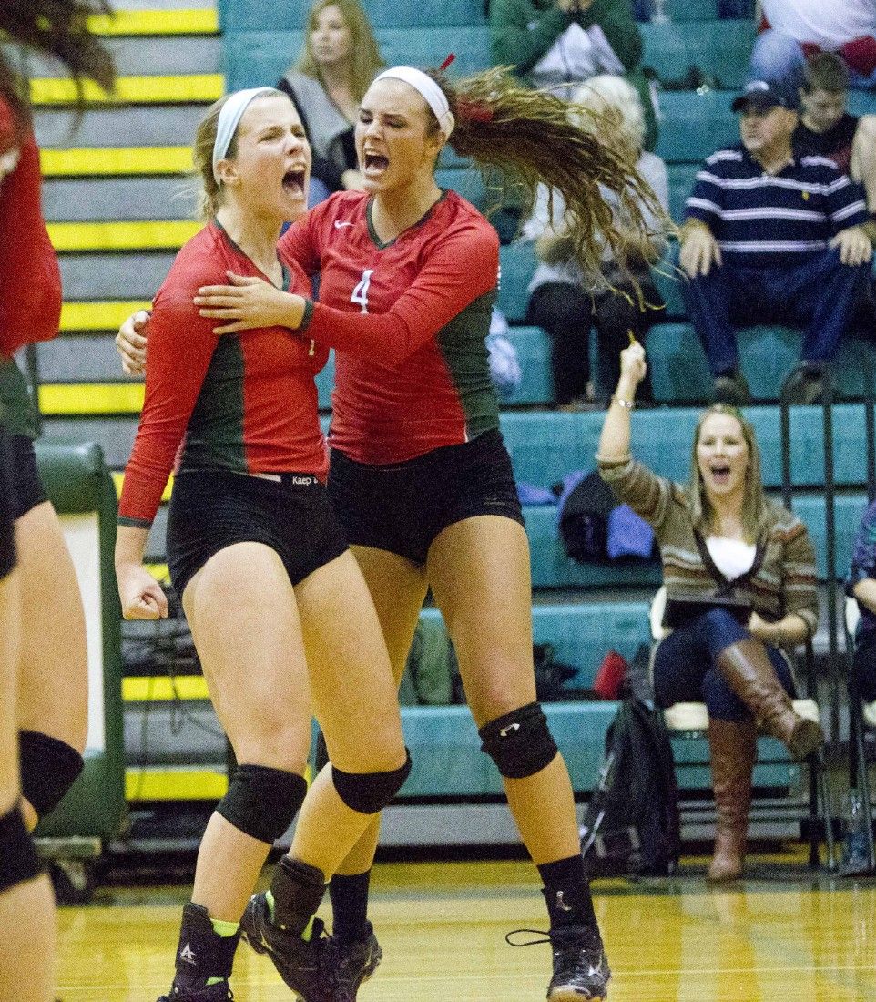 The Woodlands beats Westwood, advances to regional tournament