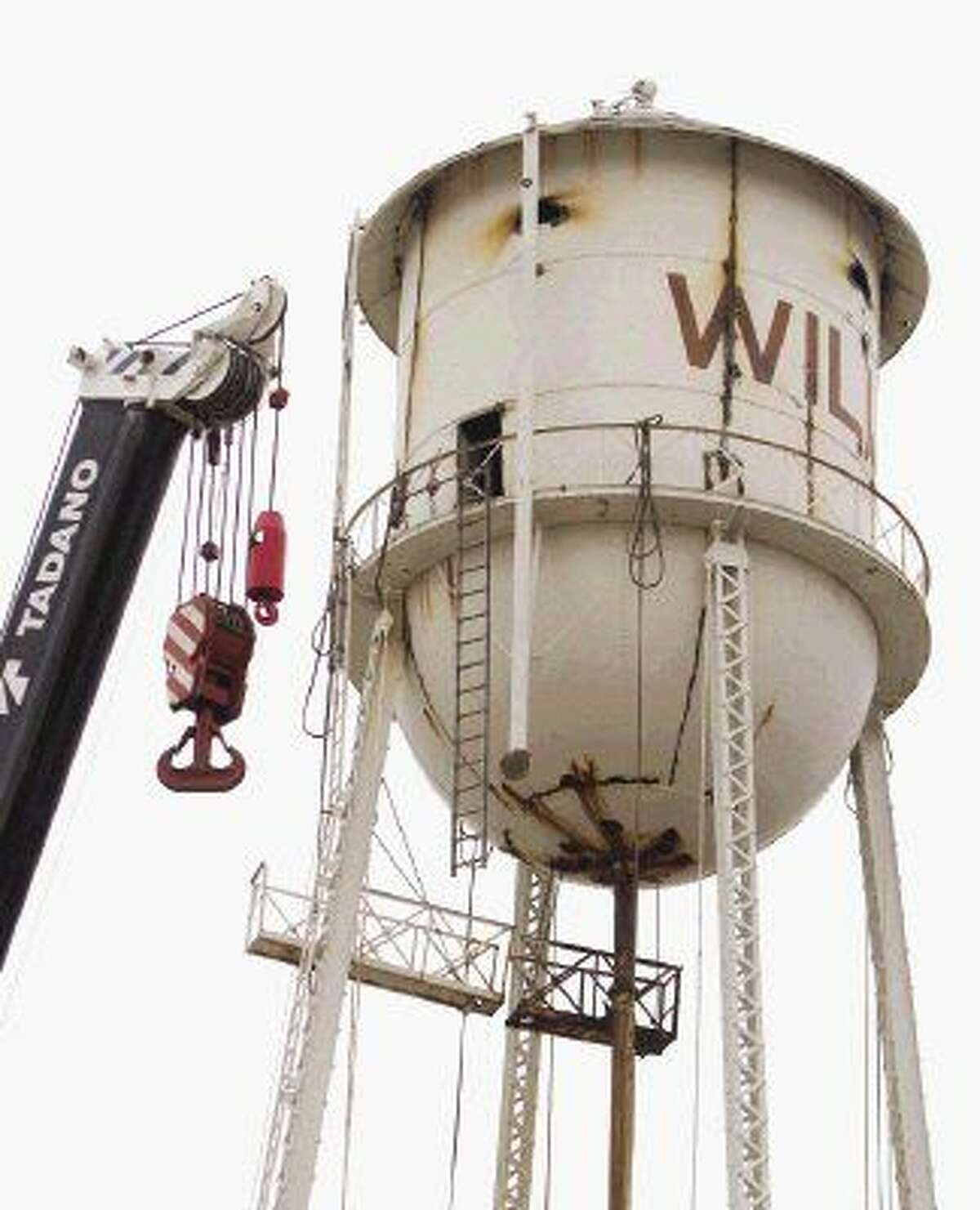 Historic Willis water tower comes down after early setback