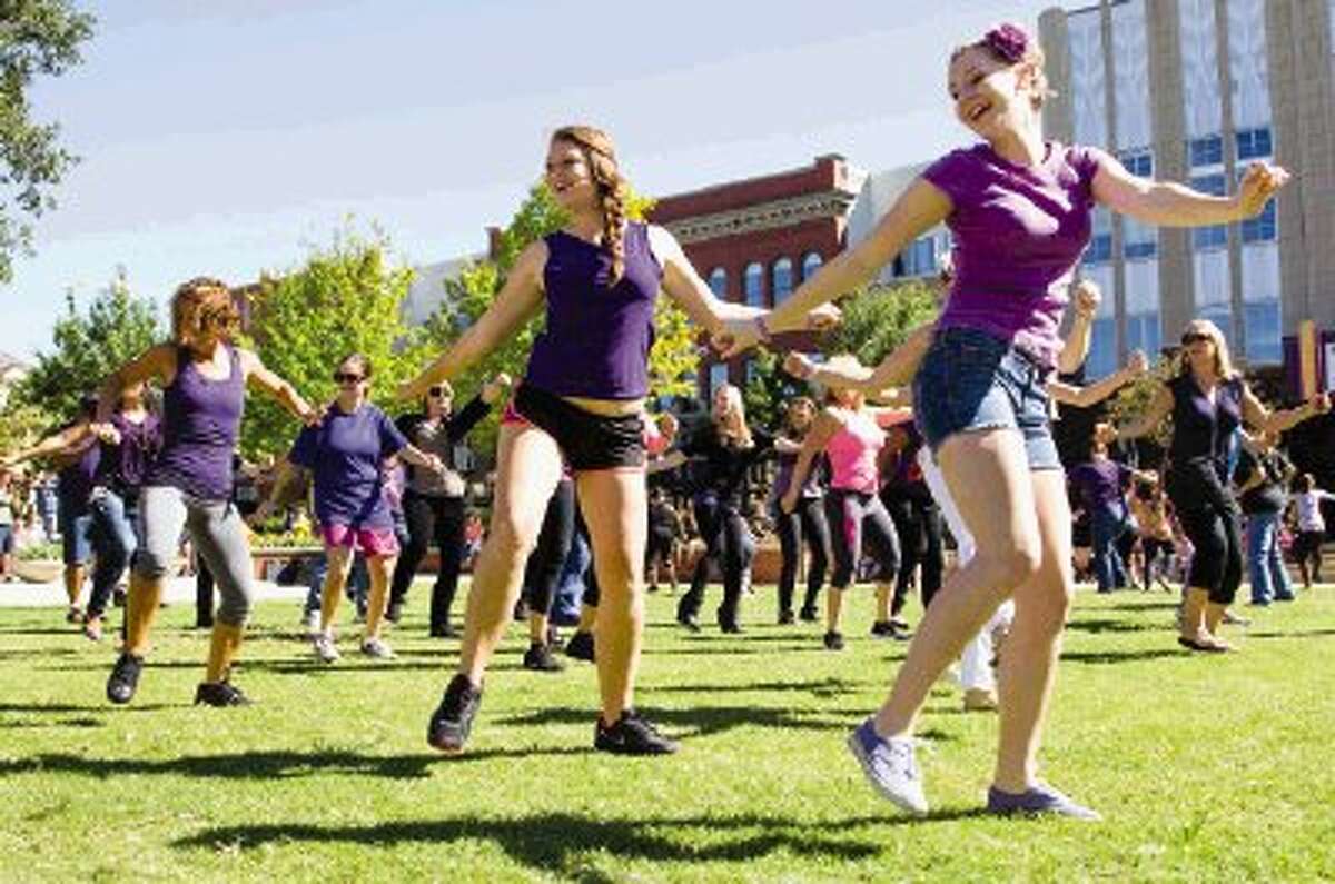 Flash mob dances to raise domestic abuse awareness