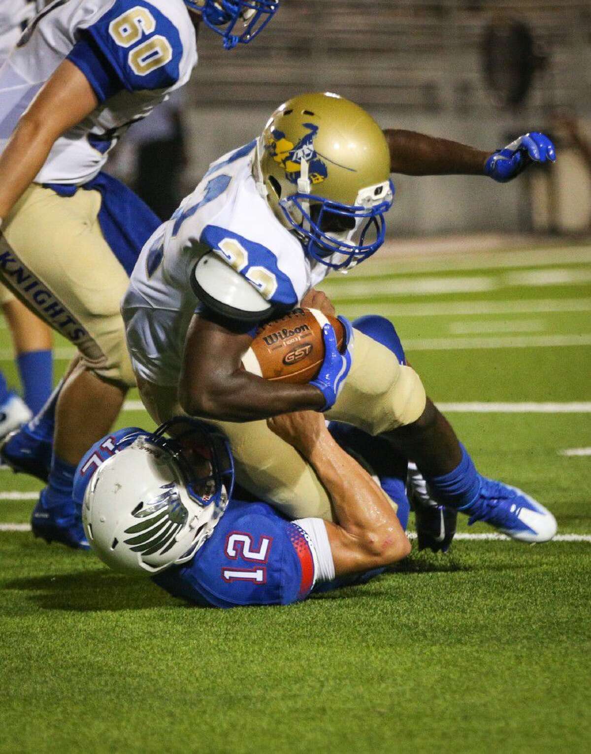 FOOTBALL: Oak Ridge outlasts Fort Bend Elkins in home opener