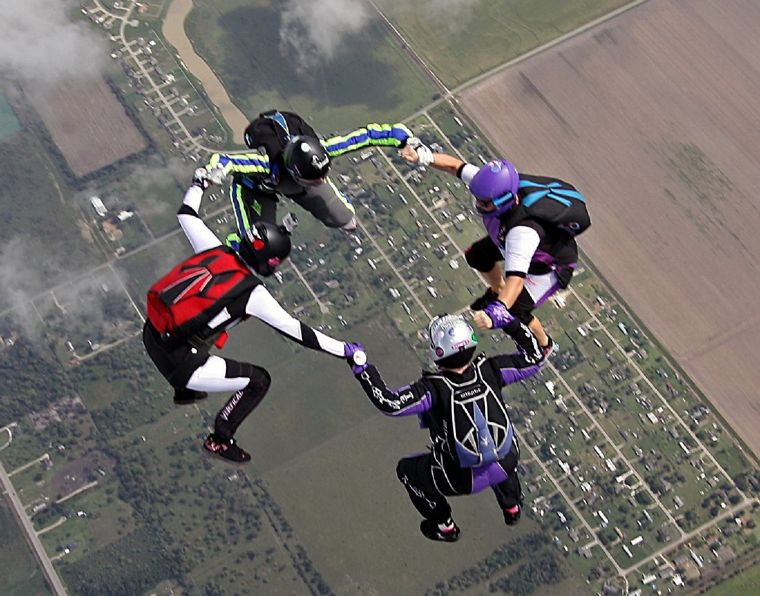 Women’s State Skydive Record raises money for breast cancer screening