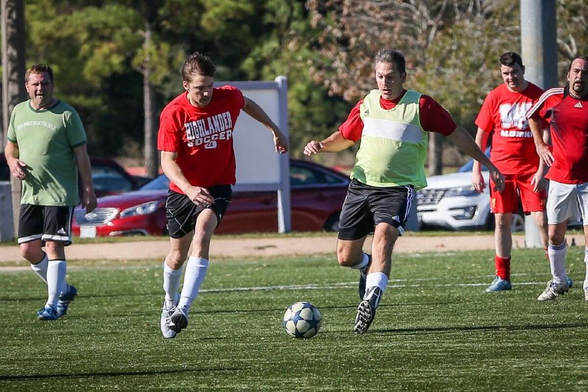 SOCCER: The Woodlands alumni gather to honor coach Schoeller