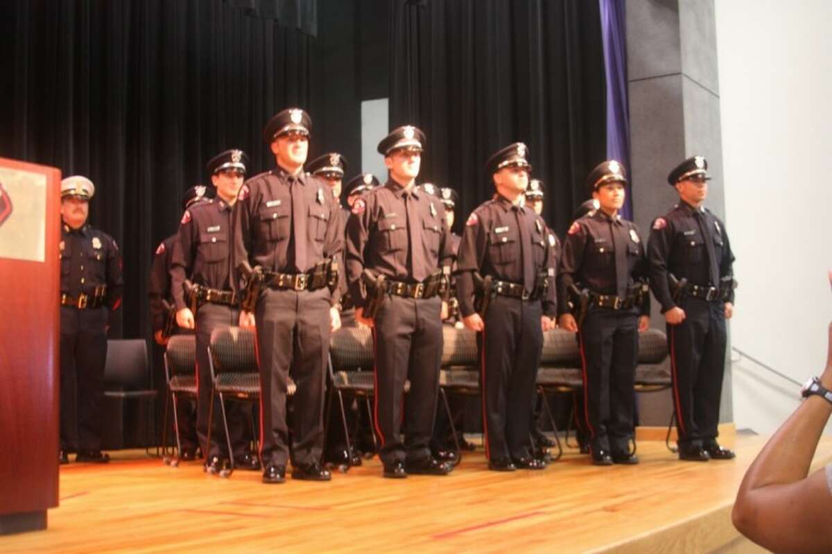 Pasadena Police Dept. welcomes 15 to force