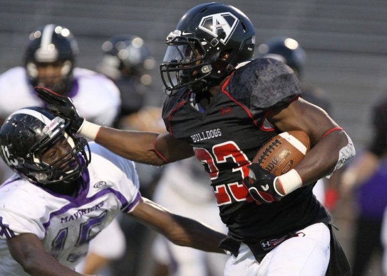 FOOTBALL: Austin, Bush, Marshall clinch playoff spots