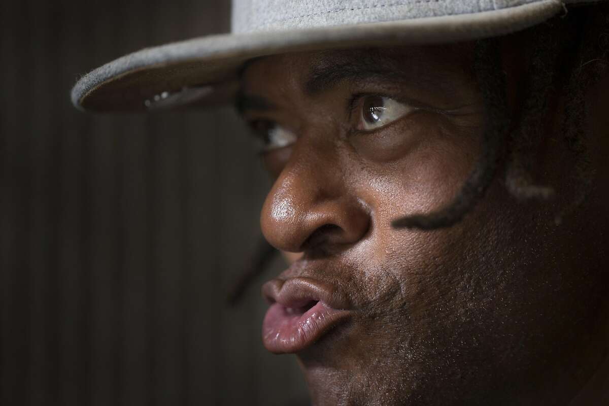 Underground ‘Opera’ mesmerizes, despite his pain and poverty