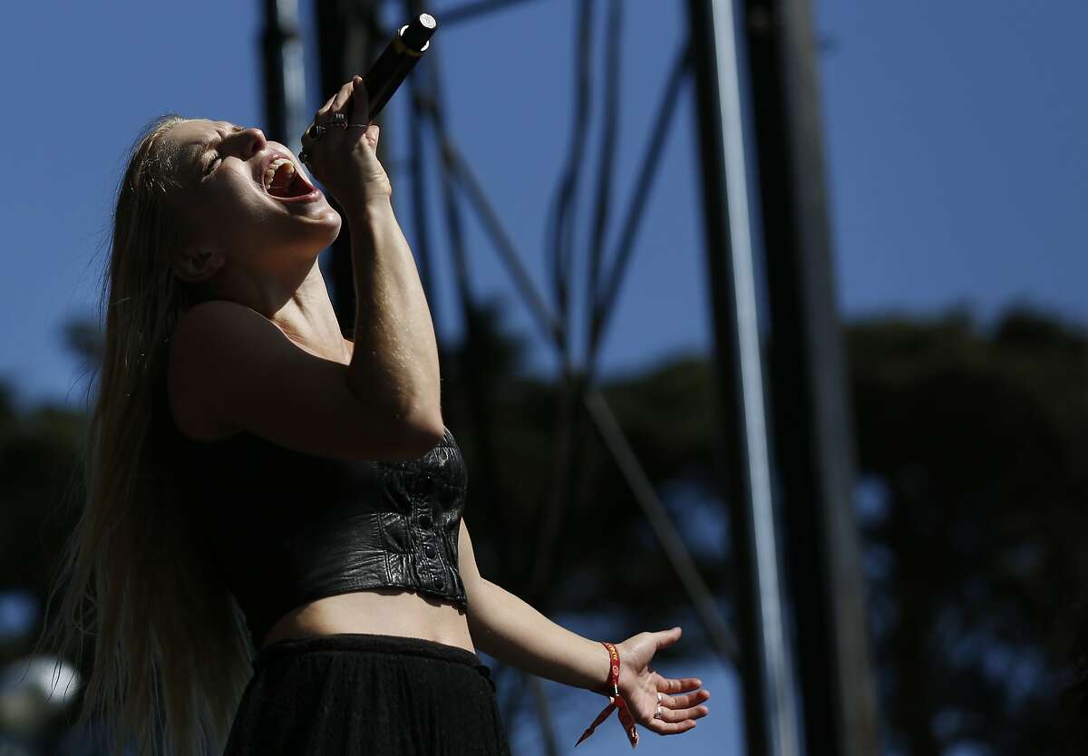 Cake lead singer John McCrea offers charged commentary at Hardly ...