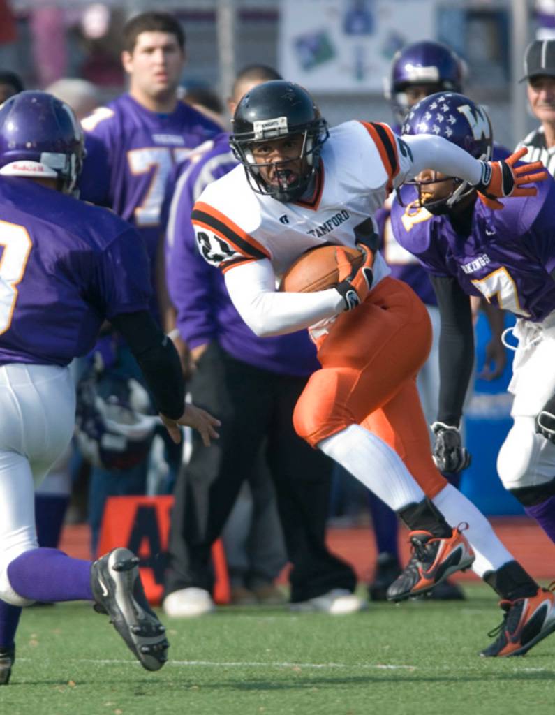 Ex-football player dies in accidental shooting