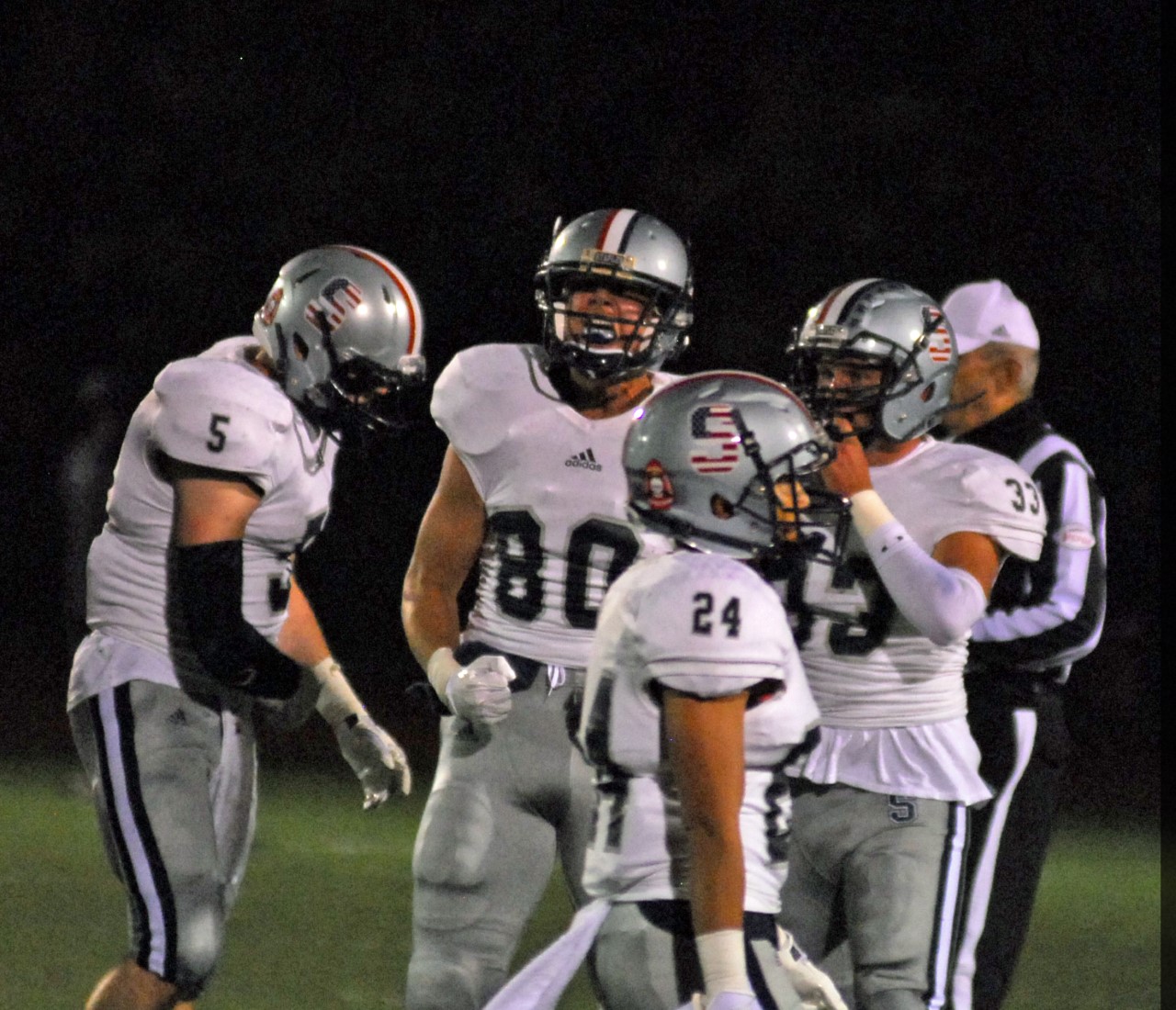 Football: Staples pulls away from Warde